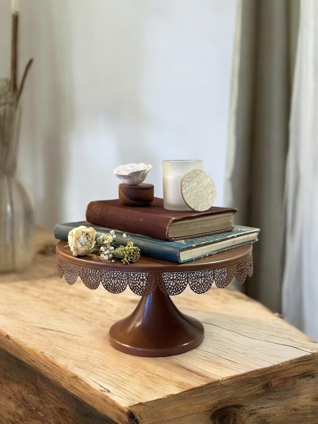 Vintage Tablescape & Event Decor Collection Vintage Gold Lace Edge ...