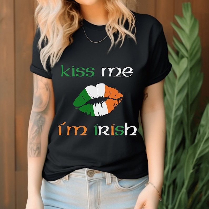 Cute St Patrick's Day Irish Flag Lips Kiss Me I'm Irish T-shirt Ireland ...