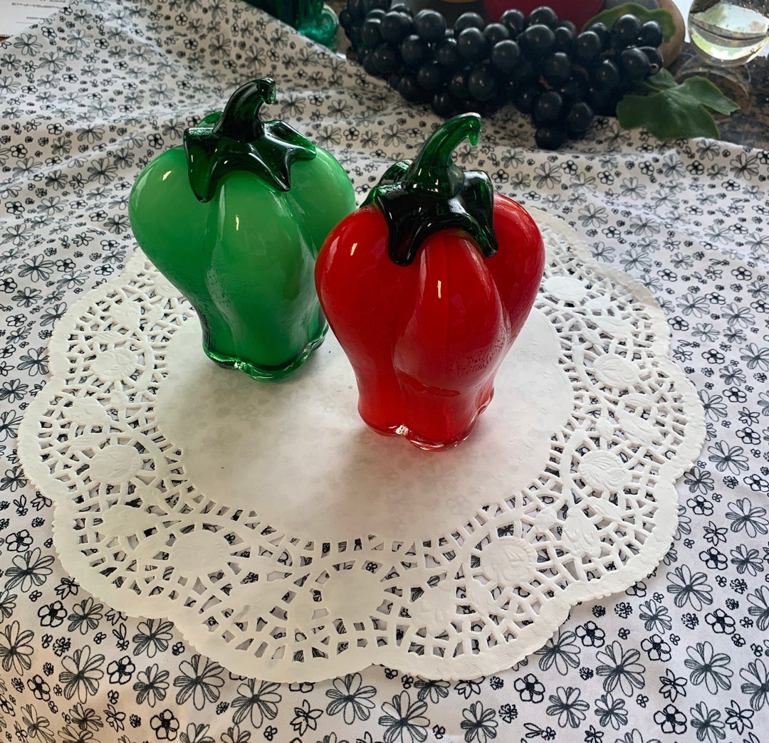 Vintage Blown Glass Bell Pepper Pairset of Two, Vibrant and Shiny Red ...