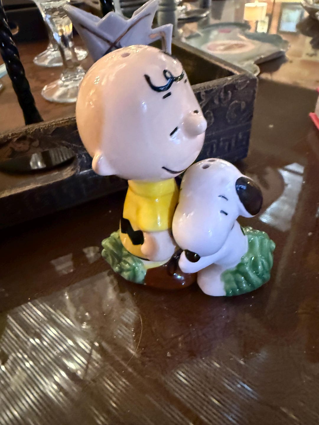 Westland Peanuts Snoopy Hugs Charlie Brown Magnetic Salt & Pepper ...