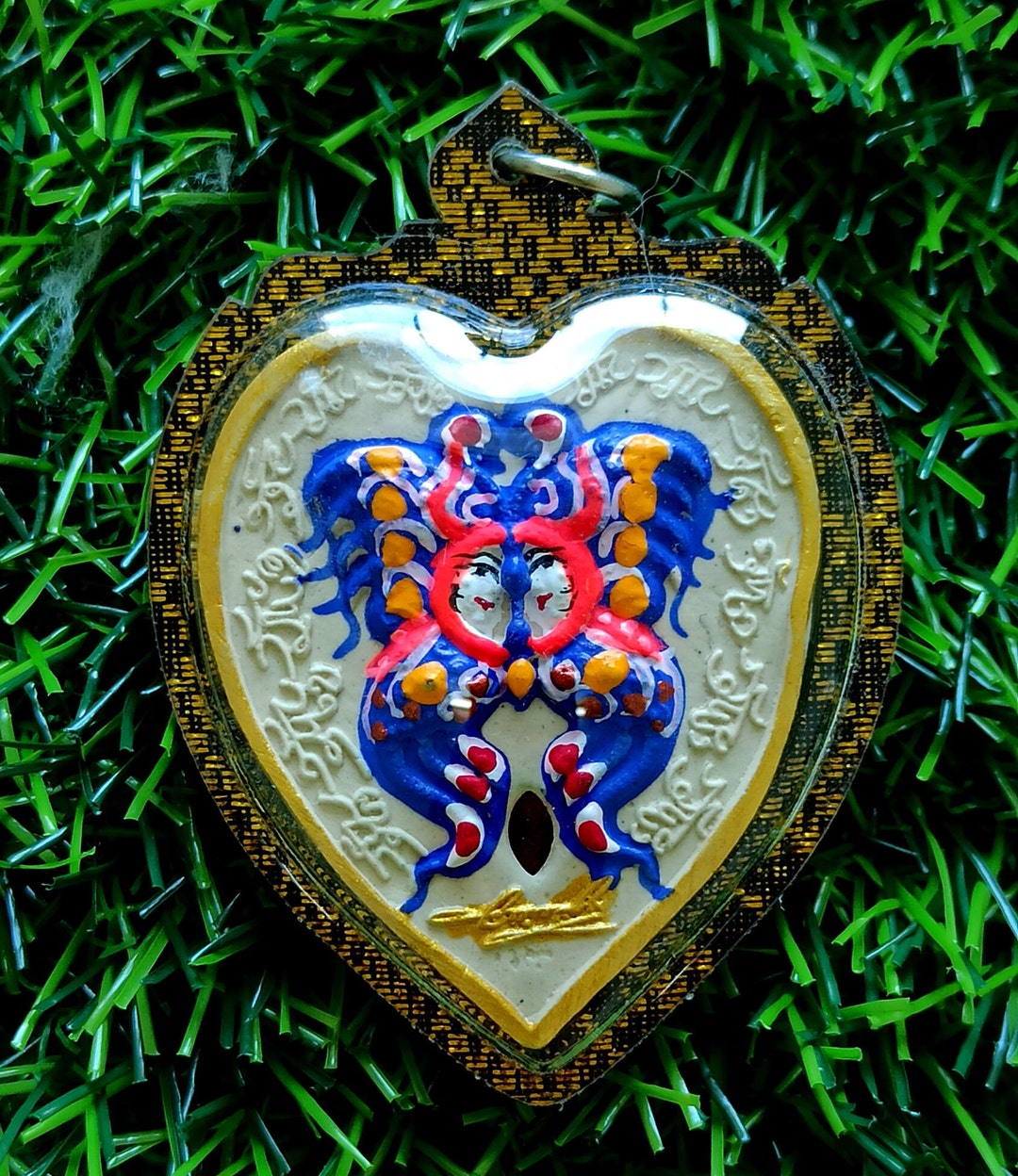 Beautiful Thep Jamlang Kruba Kritsana Heart Shape Butterfly Back Side ...