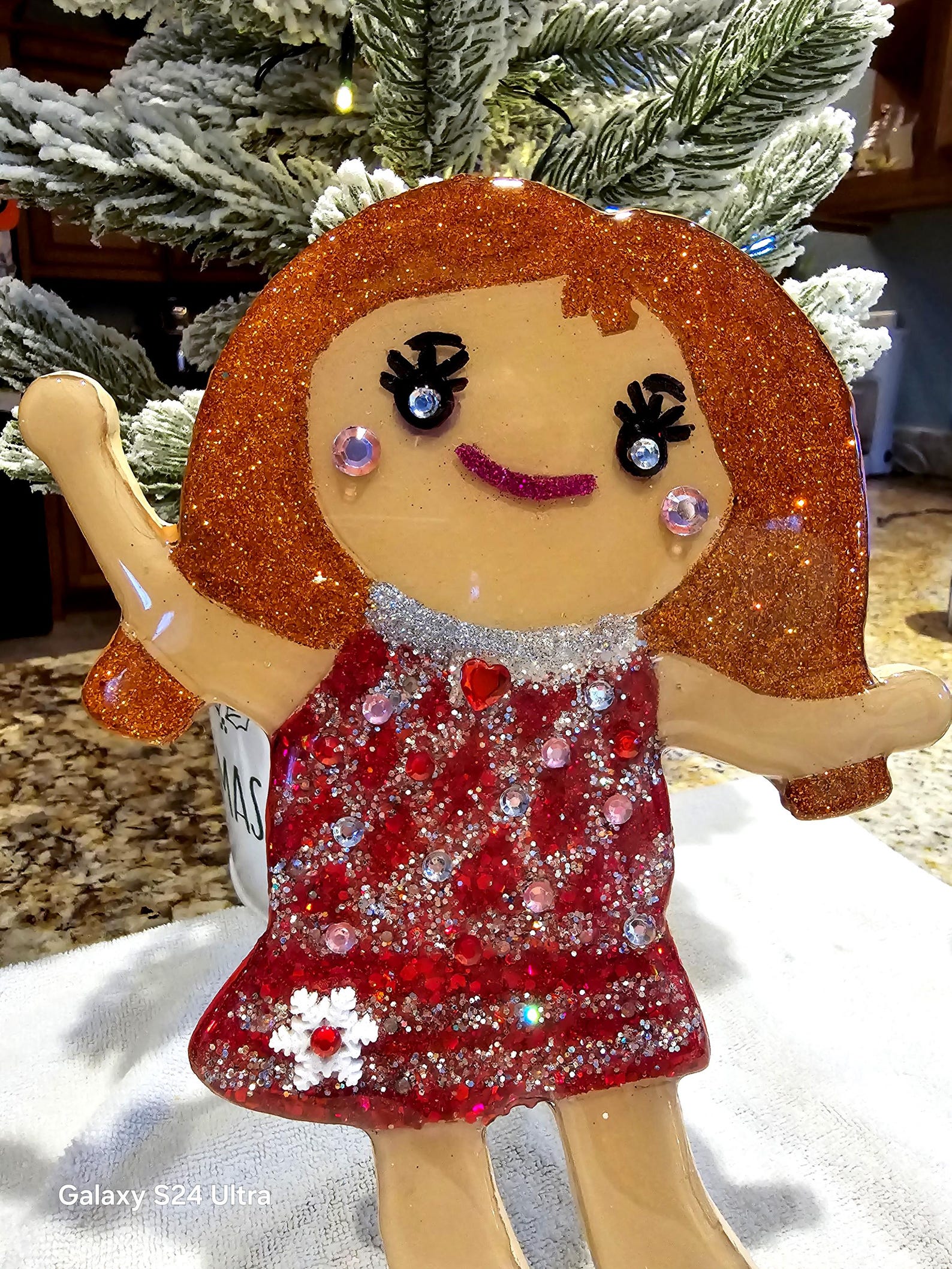 Dolly Misfit Wall Art With Glitters, Rhinestones and Epoxy Resin ...