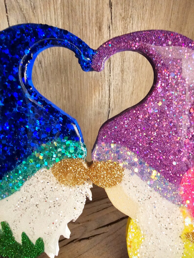 Kissing Knomes Glittery Wall Art With Epoxy Resin Finishing, Knome ...