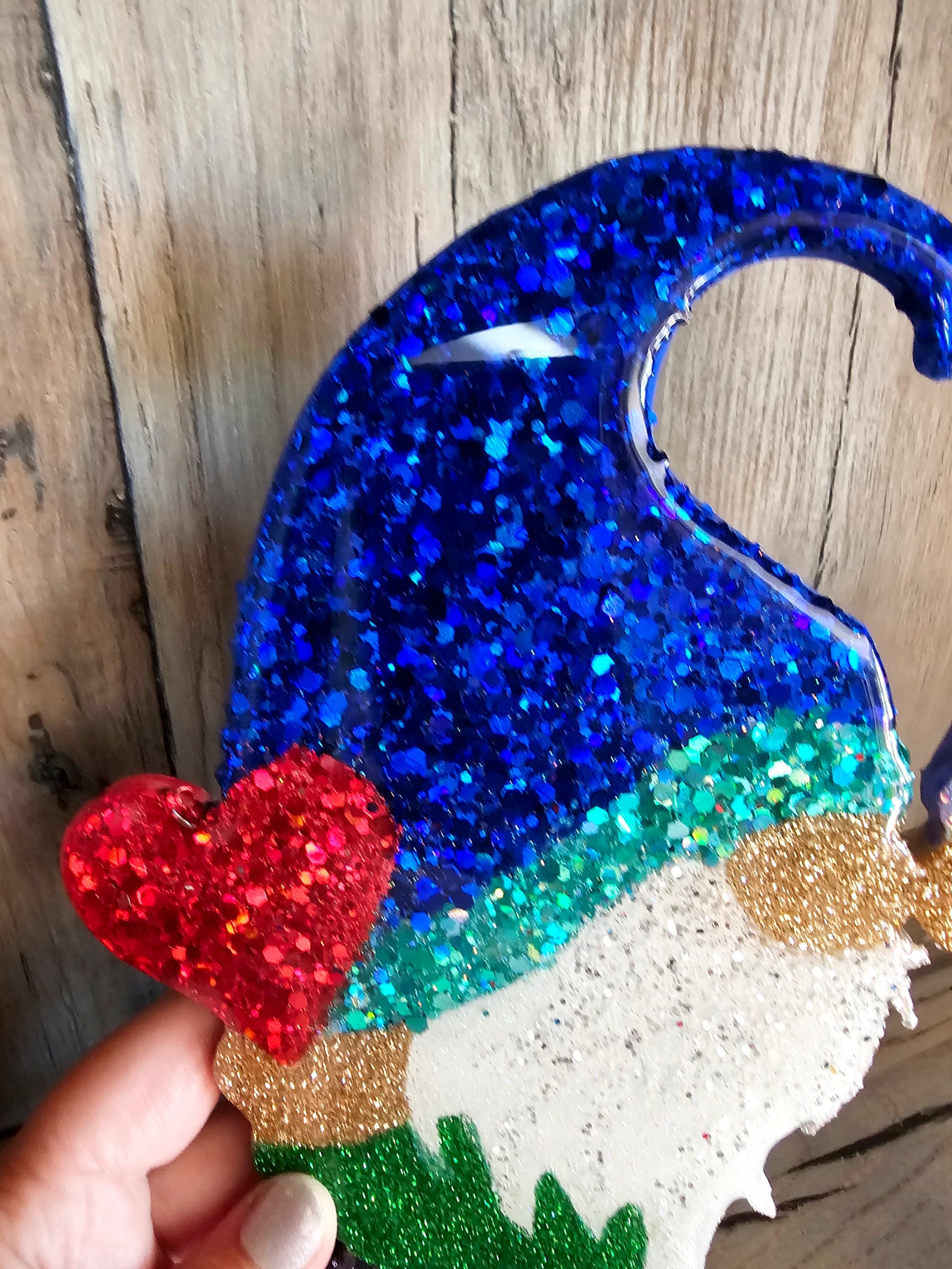 Kissing Knomes Glittery Wall Art With Epoxy Resin Finishing, Knome ...
