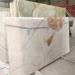 Backlit Onyx Kitchen & Bar Counter Top, Onyx Island With Backlit Onyx ...