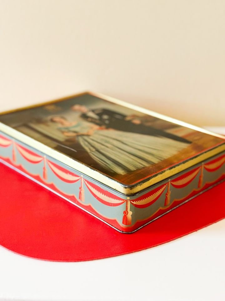 Very Rare Vintage Queen Elizabeth and Prince Philip Tin Metal Storage ...