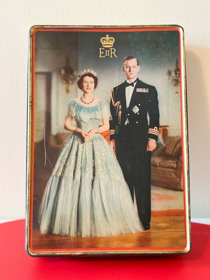 Very Rare Vintage Queen Elizabeth and Prince Philip Tin Metal Storage ...