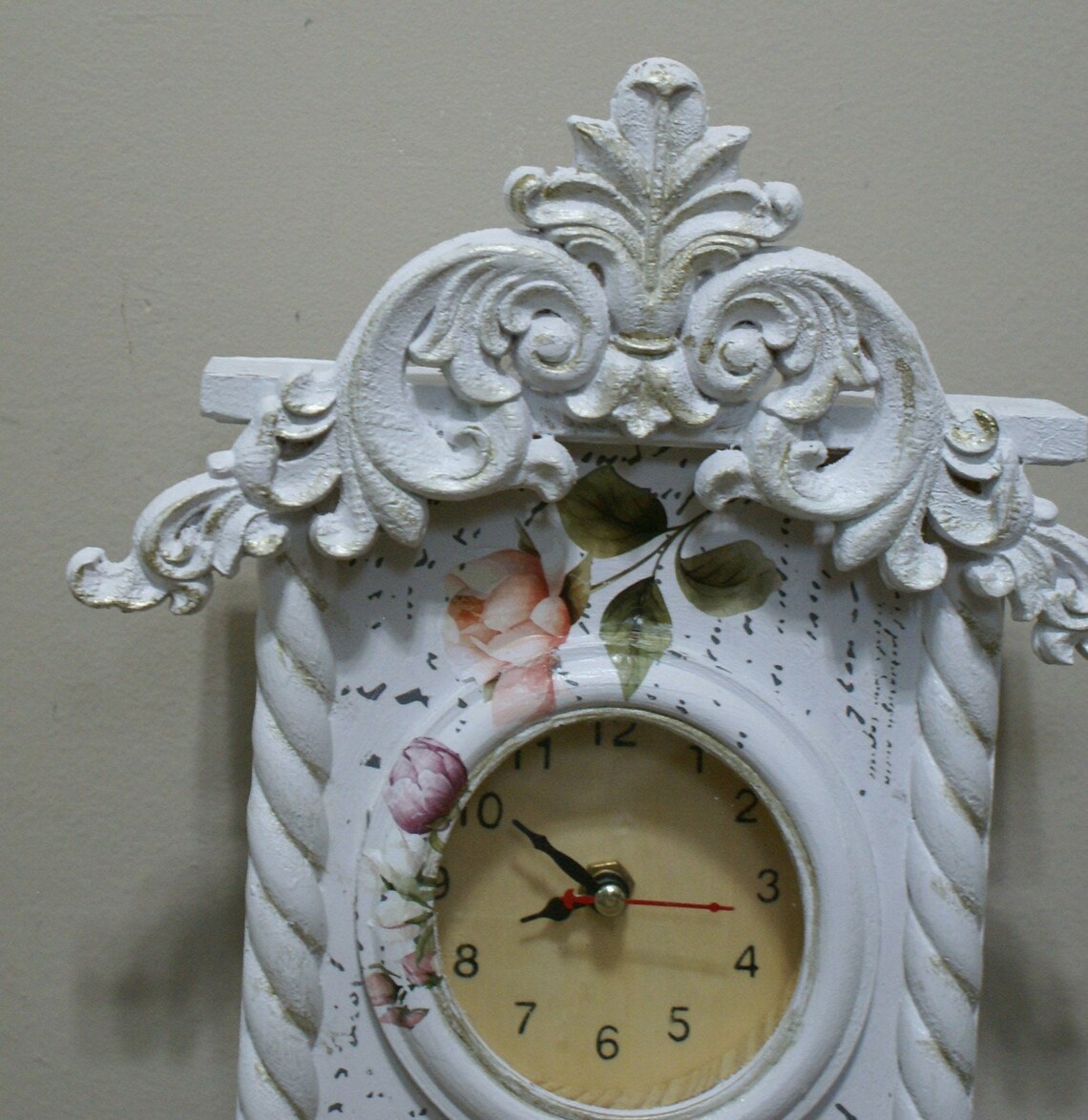 Shelf Clock Wood Battery Operated Hand Painted Decorated White With ...