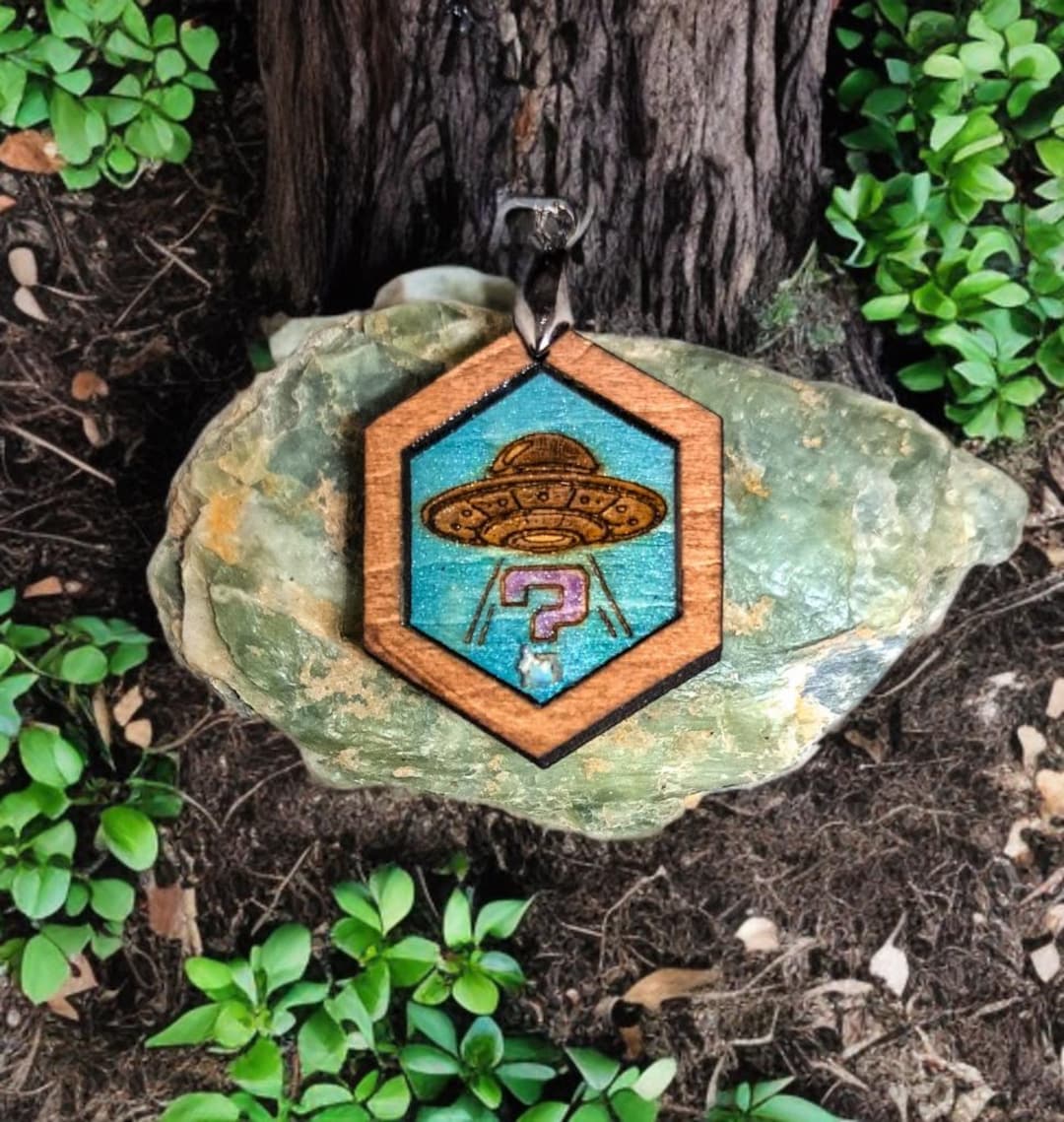 Personalized Tipper Inspired Question Mark UFO Laser Engraved Resin ...