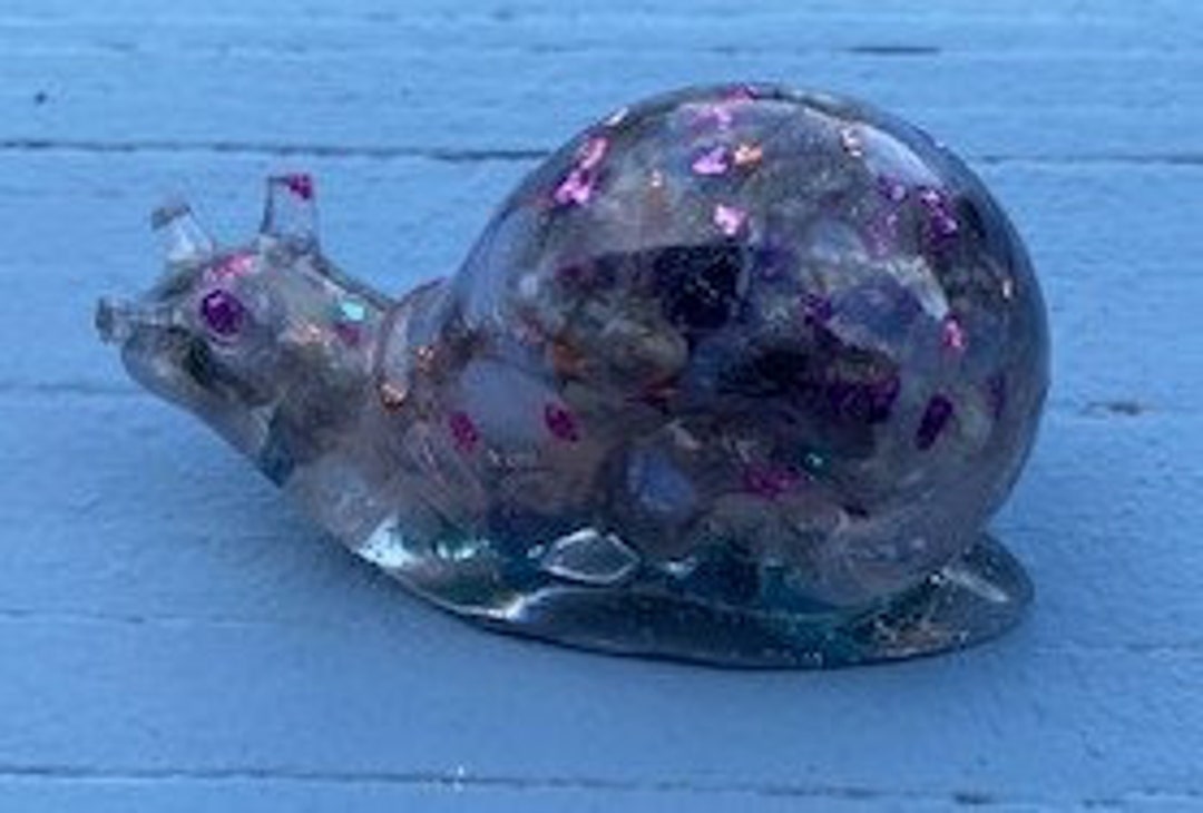 UV Resin Smokey Snails 3-D Swamp Creatures Aquarium Garden Shelf ...