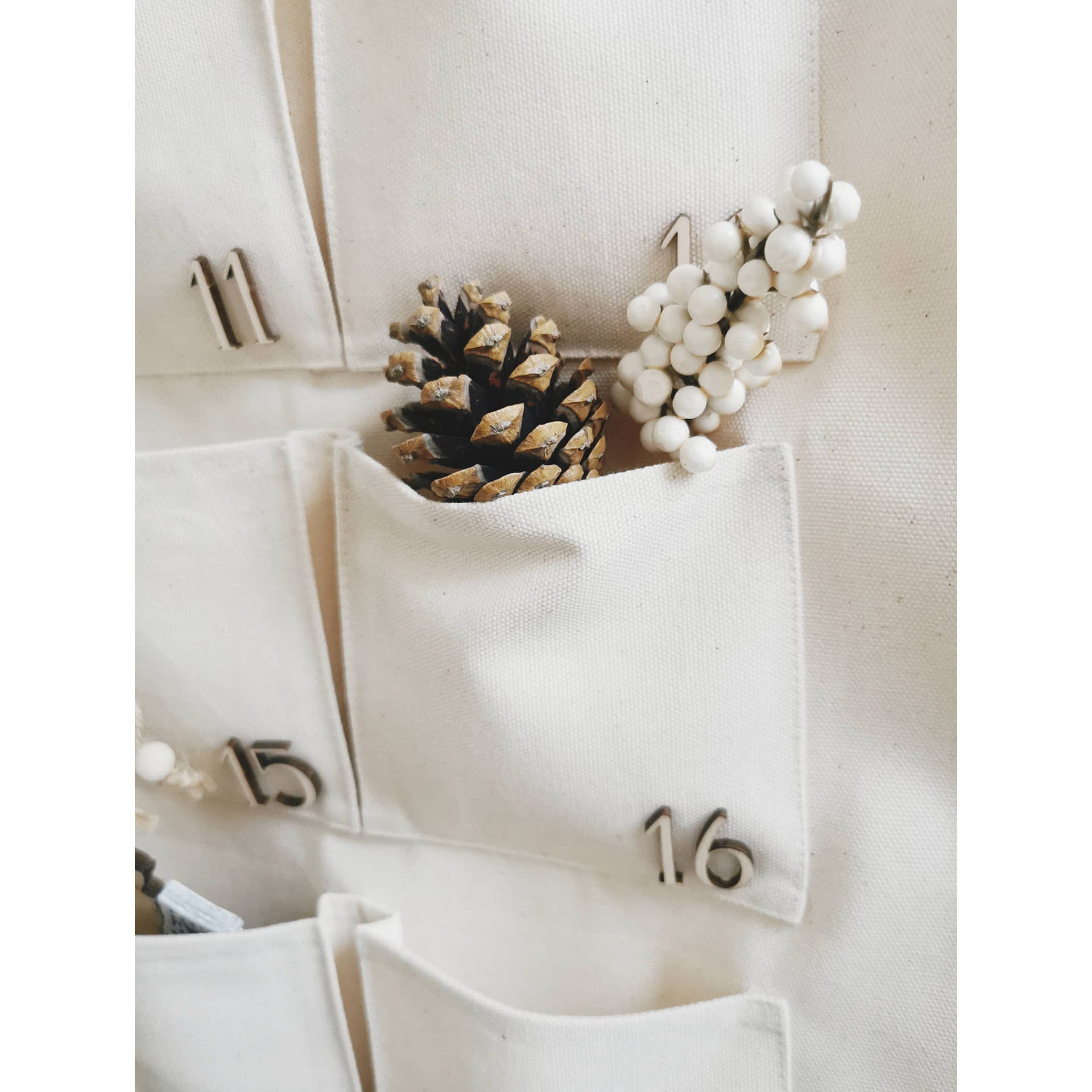 OFF WHITE Advent Calendar for Kids With Pockets and Numbers, Fabric ...