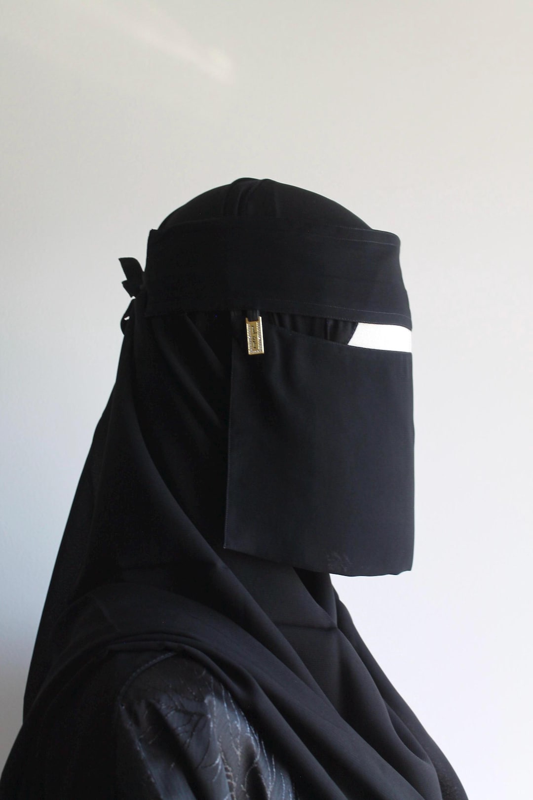 Saudi Style Niqab Short With Gold Charm , Niqab, Niqab Veil, Bedoon ...