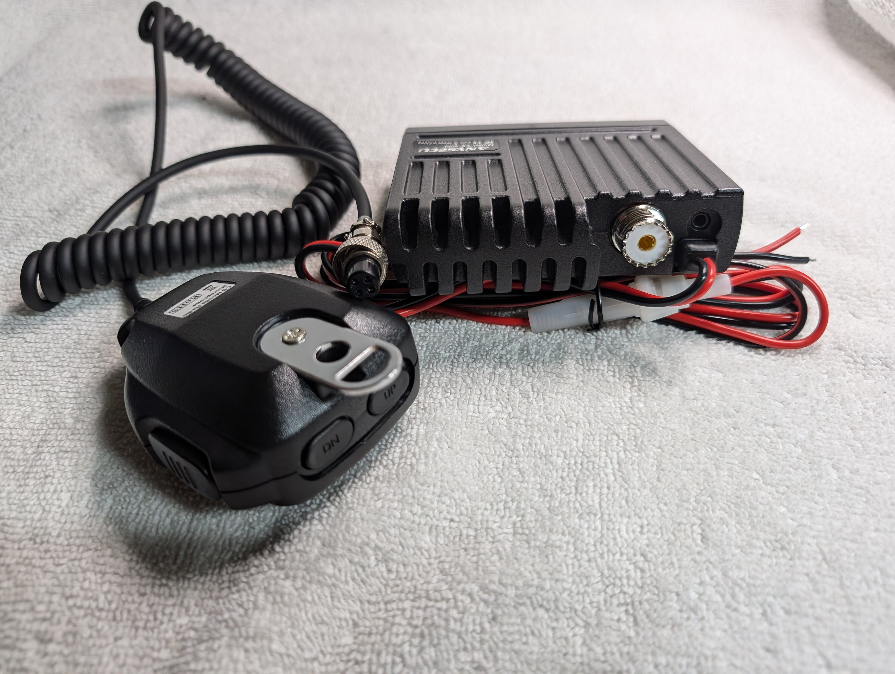 Anysecu CB-40M AM FM Mini Mobile Radio Transceiver 4pin Mini Microphone ...