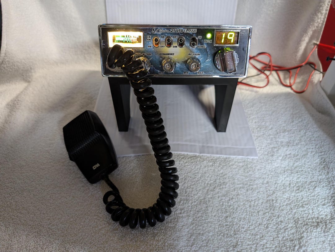 Cobra 25 LTD Classic 40 Channel CB Radio & Microphone. Custom Wrapped ...
