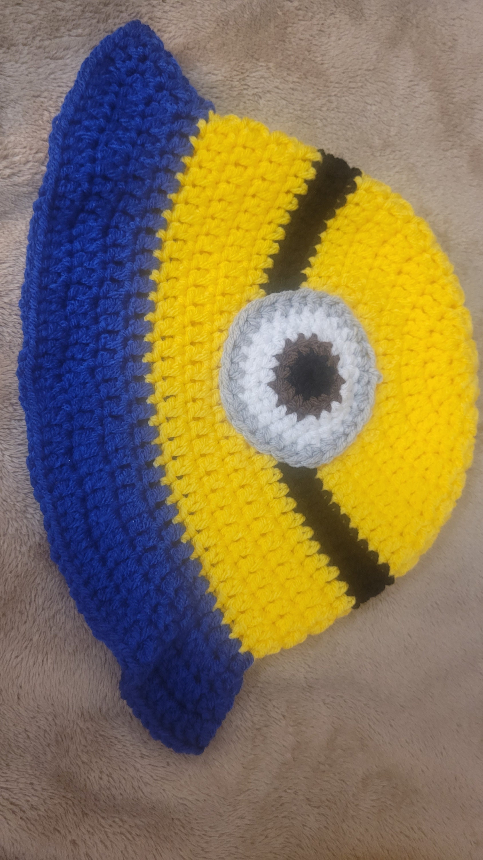 Minion One Eye Bucket Hat - Etsy