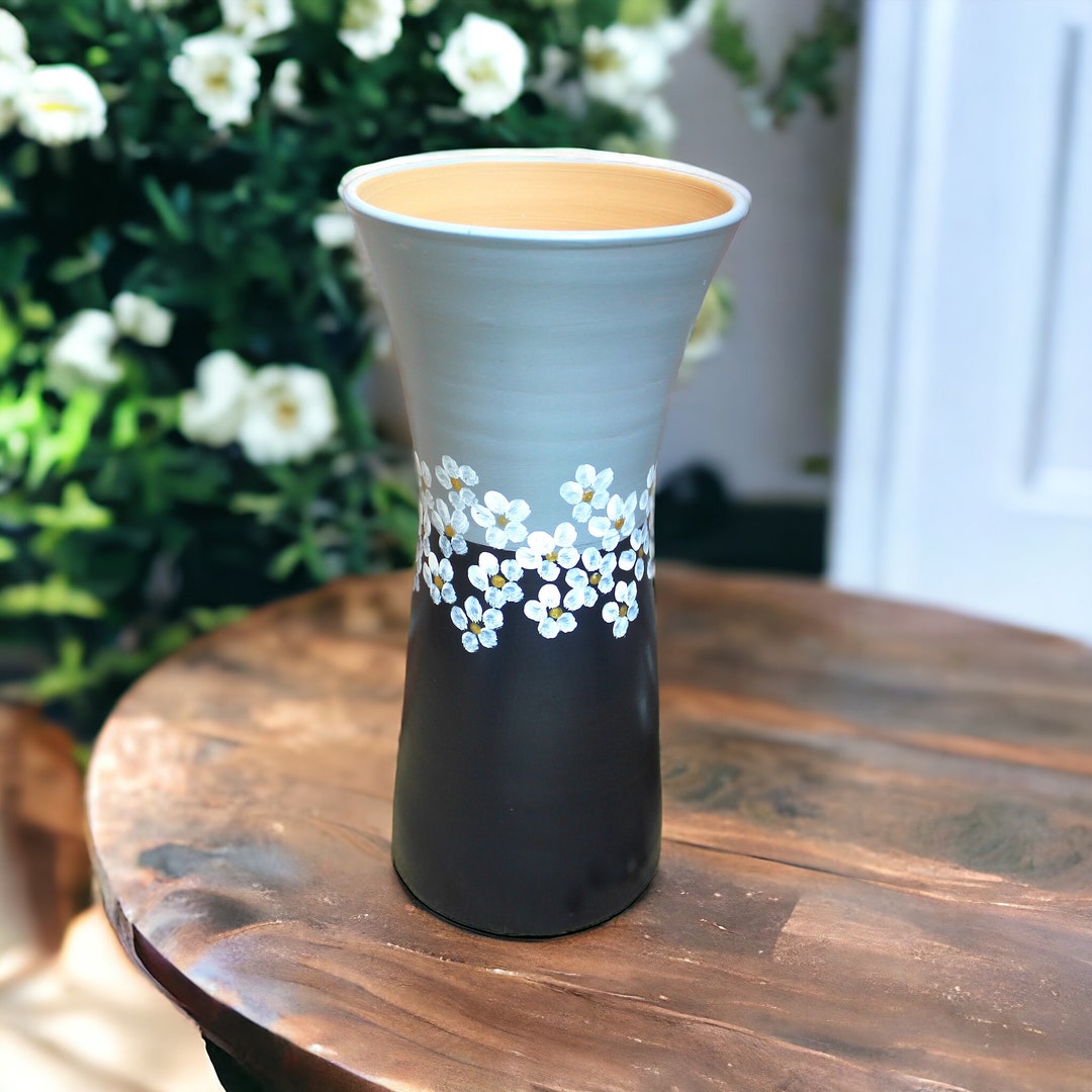 Hand-painted Daisy Ceramic Vase: 12in Elegant Home Decor - Etsy