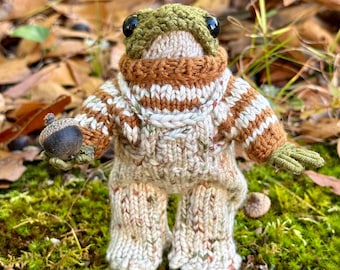 Knitted Frog and Toad 9cm. Made to Order - Etsy