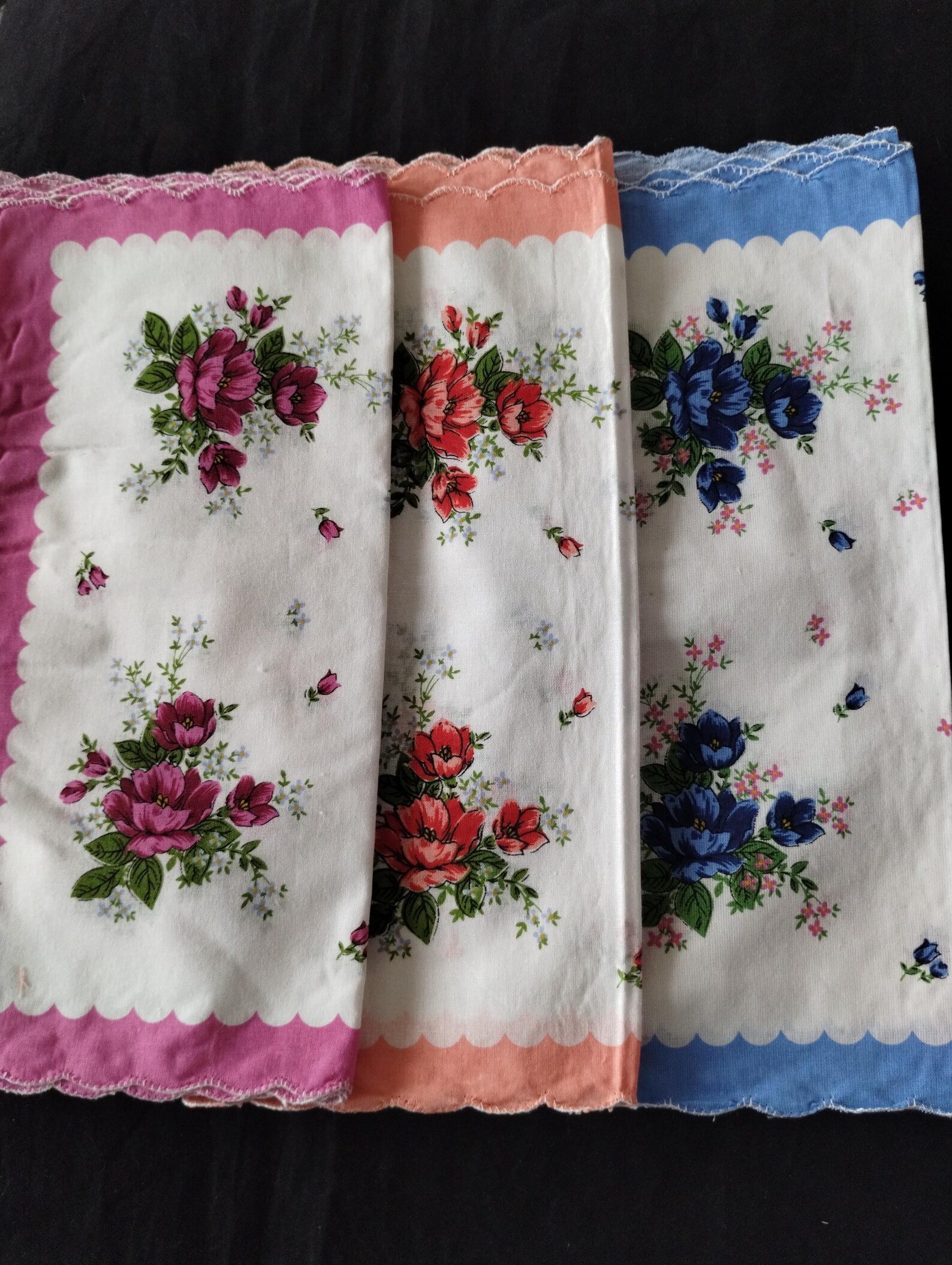 10 Ladies Handkerchiefs 100 % Cotton 12 " by 11 " Floral Print L125 - Etsy