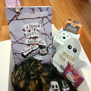 Halloween Book Box - Etsy