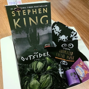 Halloween Book Box - Etsy