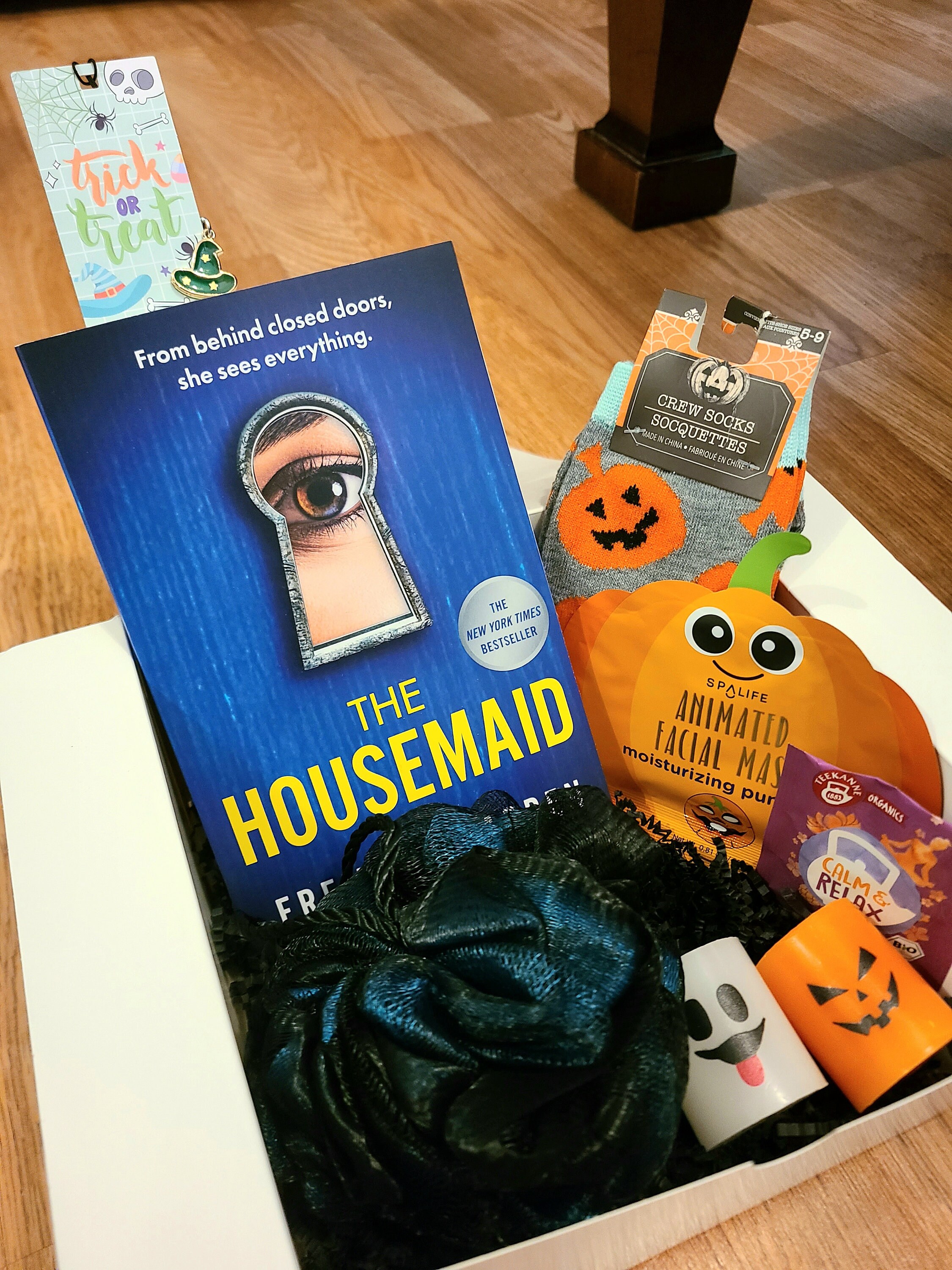 Halloween Book Box - Etsy