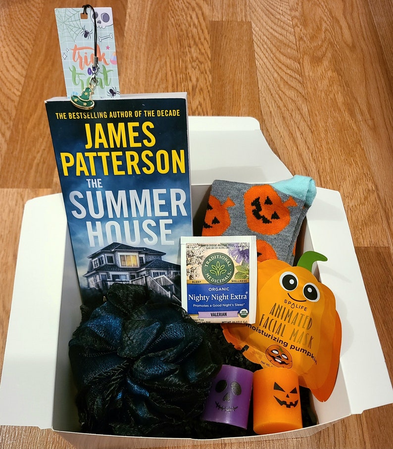 Halloween Book Box - Etsy