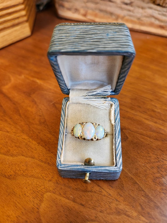 vintage ring box - Gem
