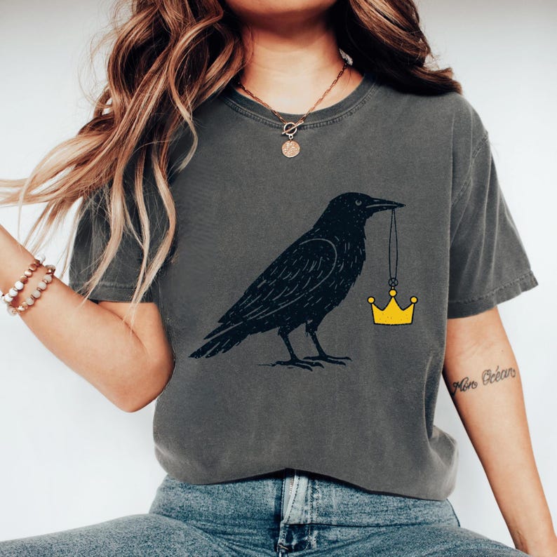 Crow With Crown Folk Art Shirt , Minimal Bird Linocut Tee, Comfort ...
