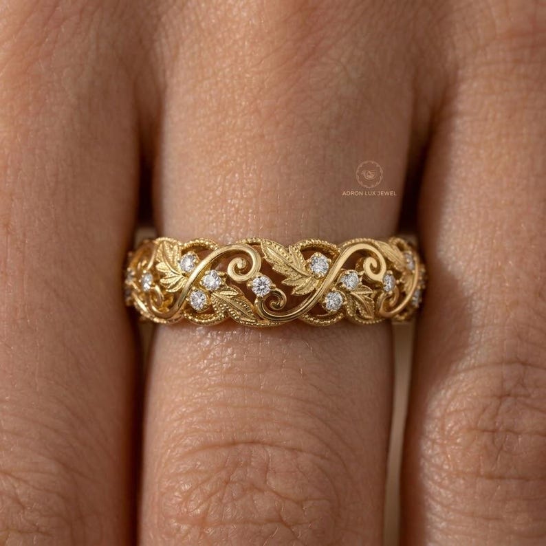 Elegant Leaf & Vine Wedding Ring, Round Cut Moissanite Engagement Band ...