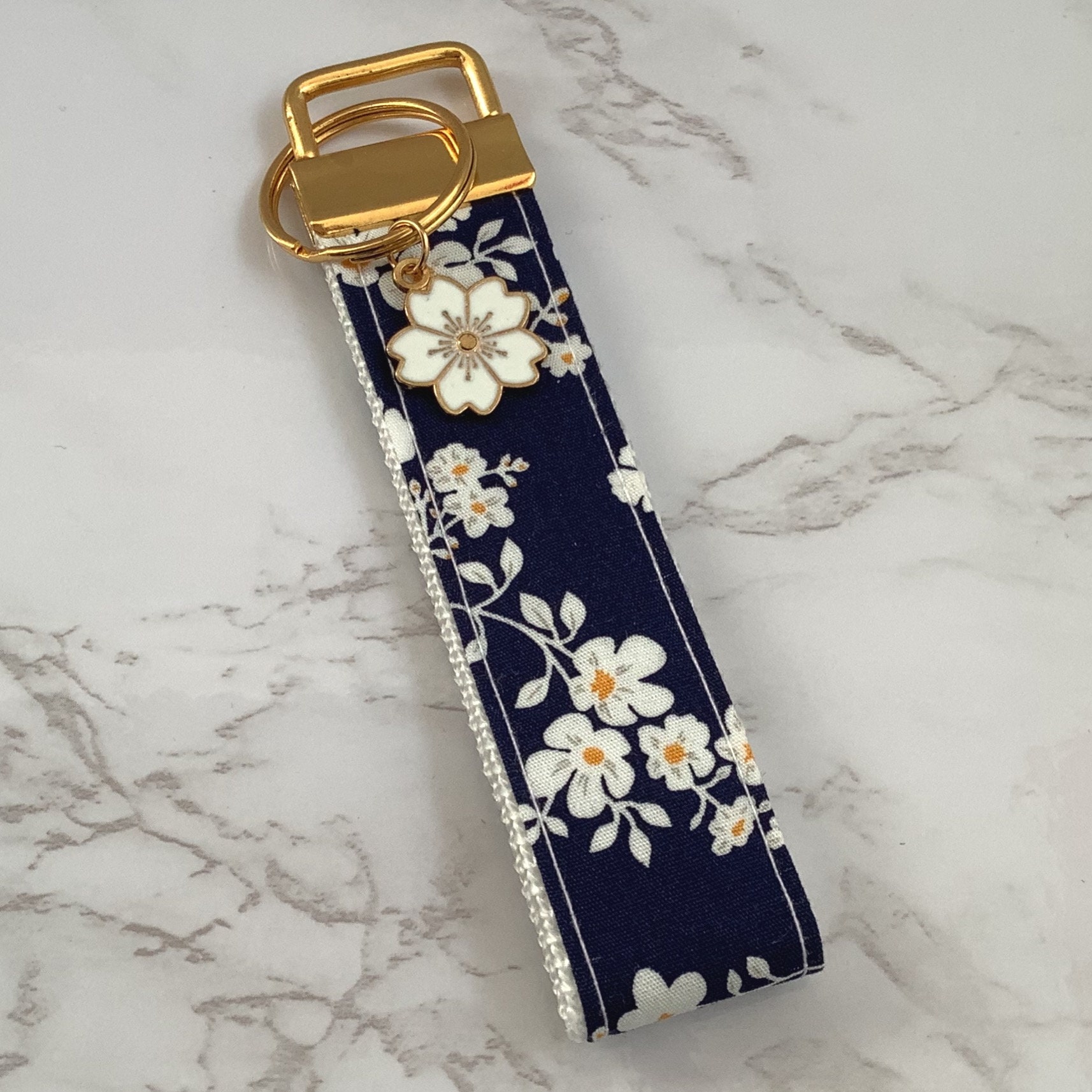 Handmade Floral Fabric Keyfob/handmade Keychain/floral Fabric Gift ...