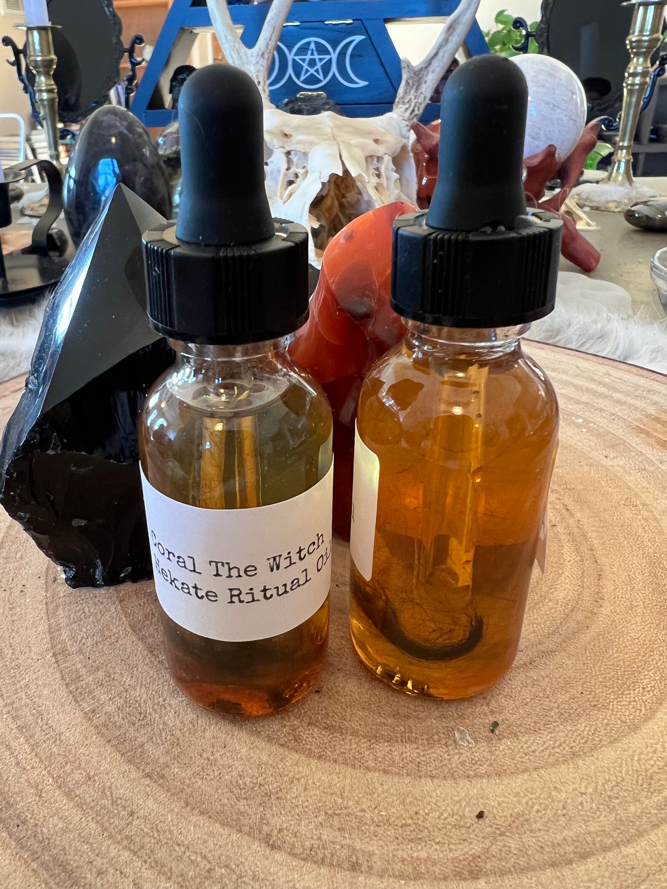 Hekate Ritual Oil, Hekate Oil, Hecate Oil, Ritual Oil, Witch Oil - Etsy