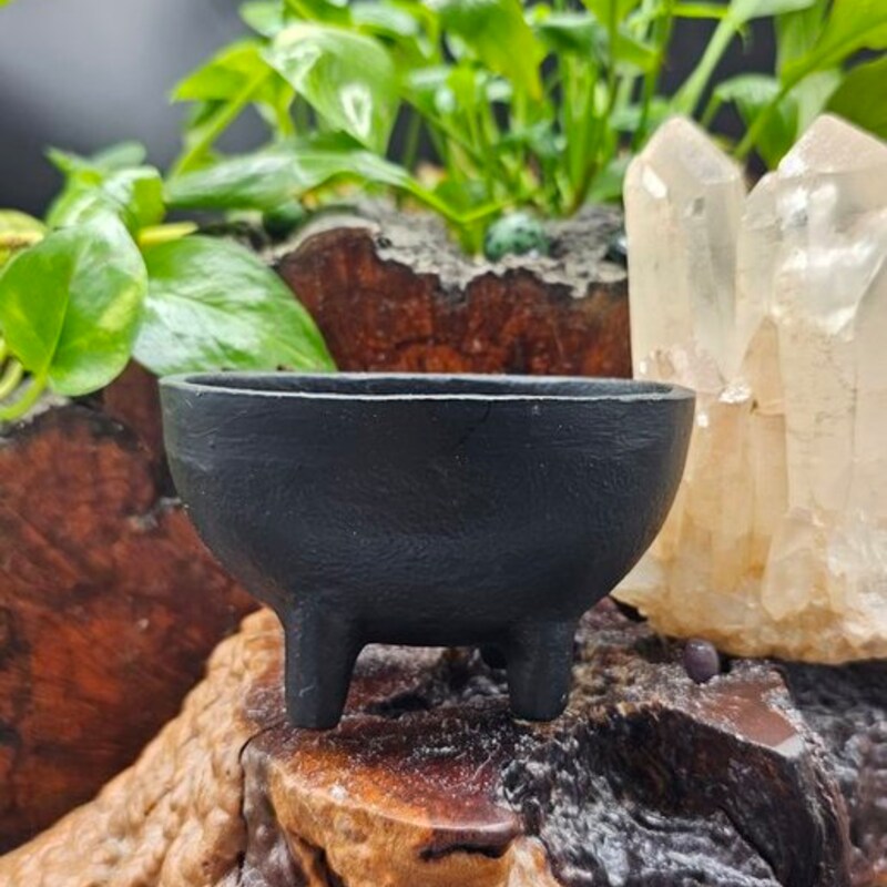 Mini Cauldron - Etsy