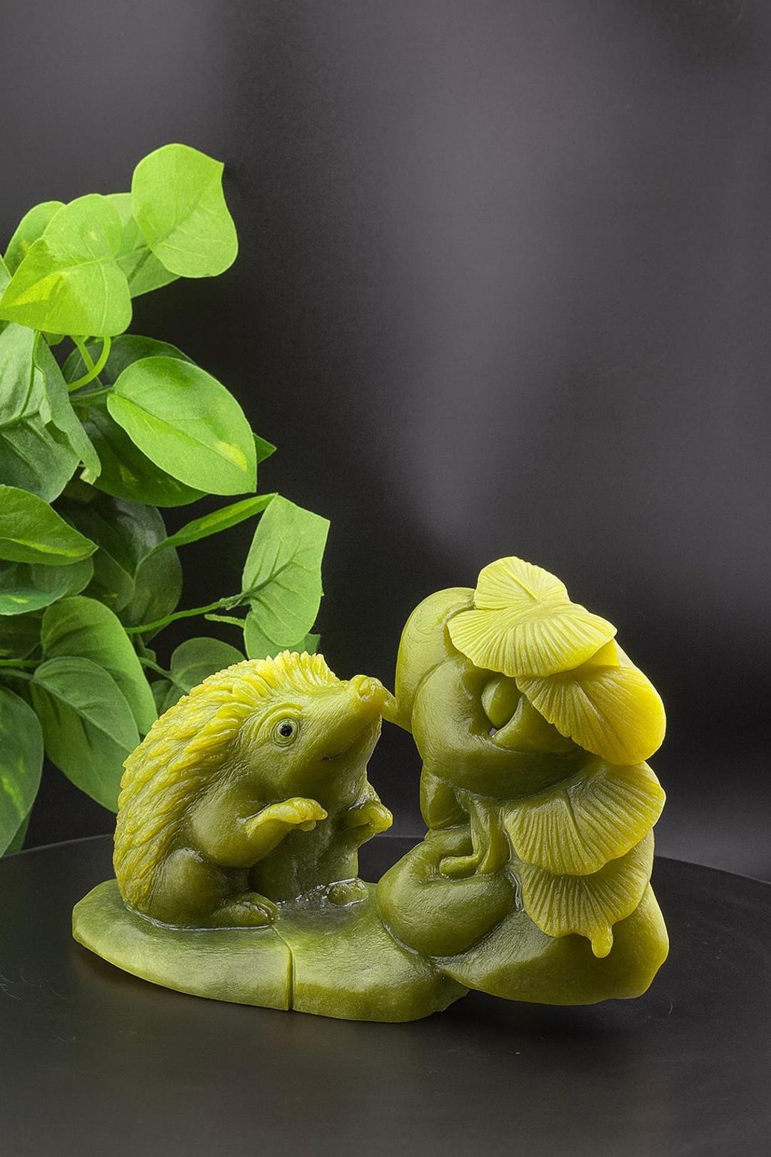 Hand-carved Serpentine Jade Hedgehog & Apples Statue – 2lb 15oz ...