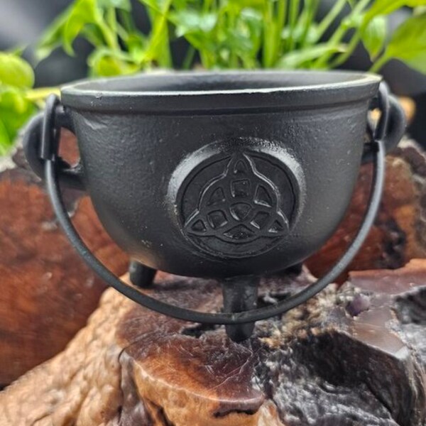 Mini Cauldron - Etsy