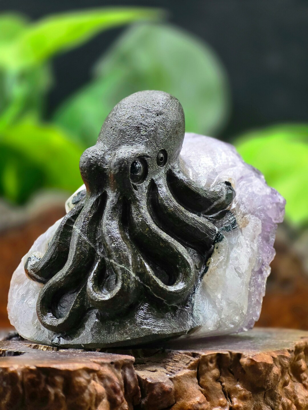 Hand-carved Bedrock Octopus Sculpture With Amethyst Crystal - Etsy