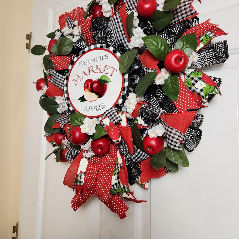 Farmer's Market Apples Wreath, Fall Wreath, Wall Decor, Door Decor ...