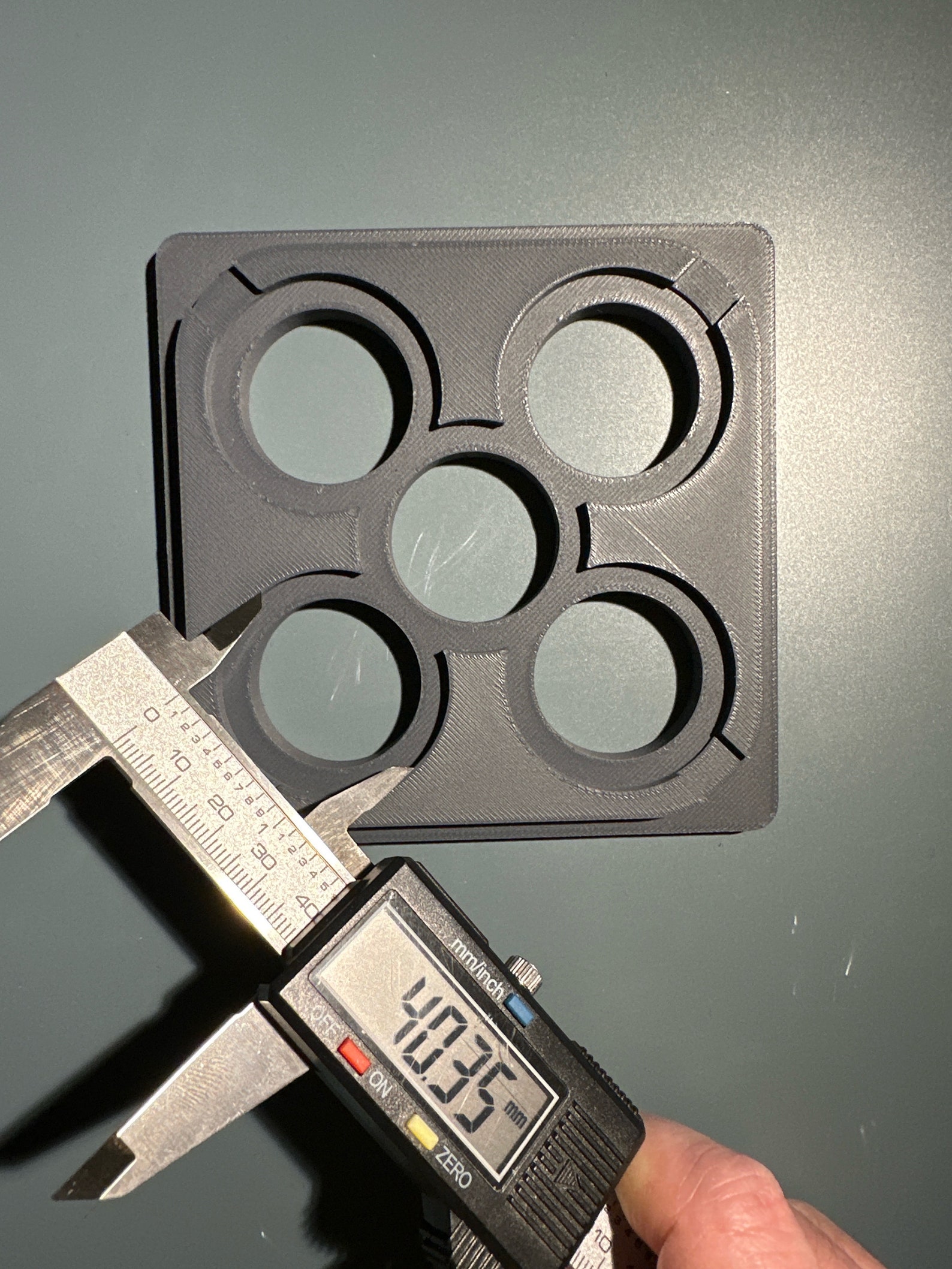 Xtool F1 - Base Plate Jig - 4 X 40mm Round (3MF and PDF) - Etsy