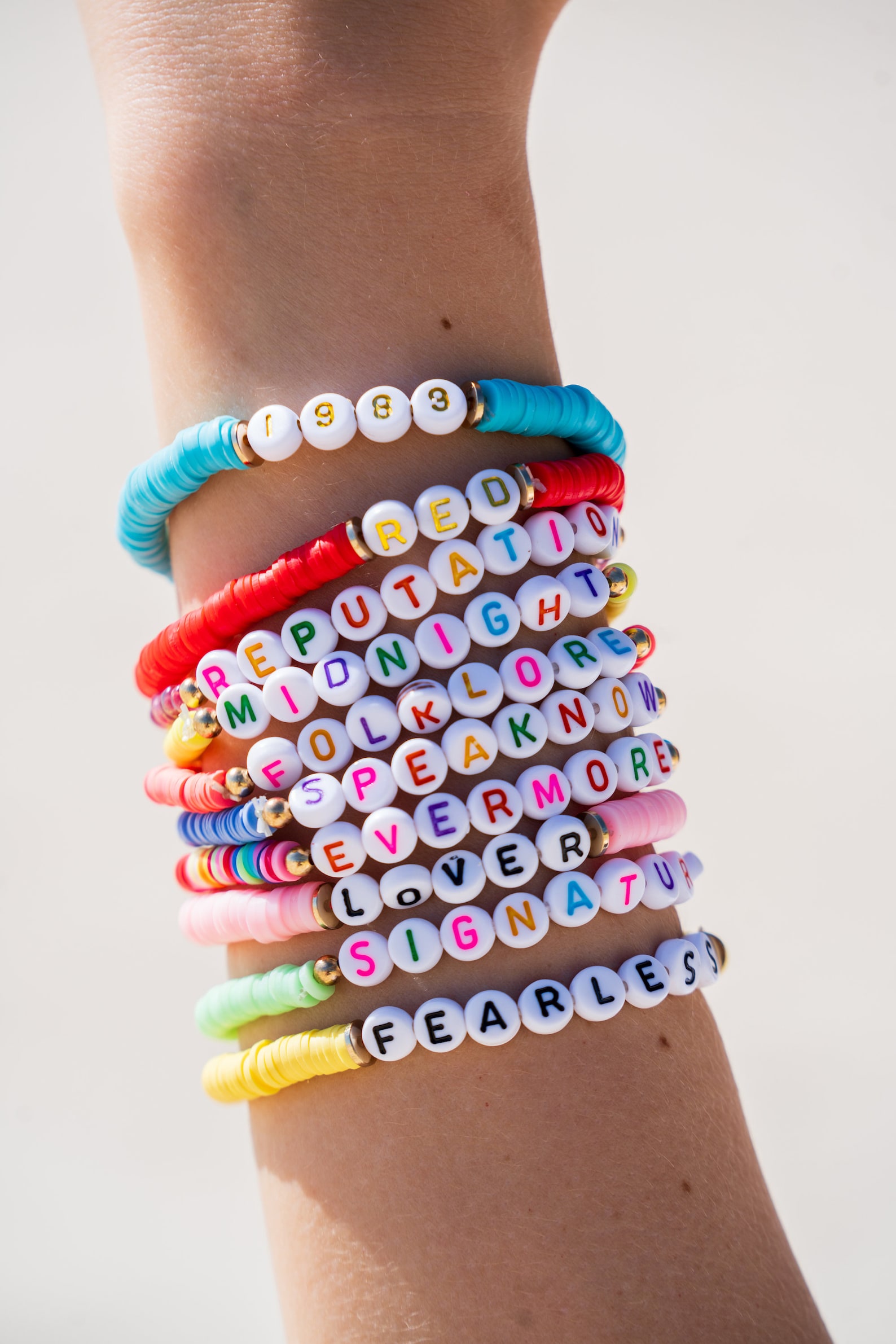 Taylor Swift Friendship Bracelets - Mix of Album, Taylor Inspired ...