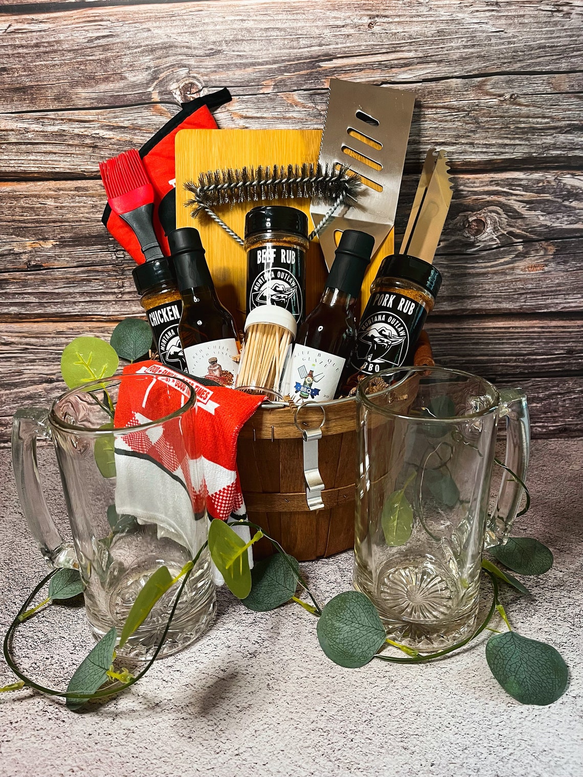 BBQ Bucket Gift || BBQ Basket || Deluxe Housewarming || Outdoor Gift || for the Couple ...