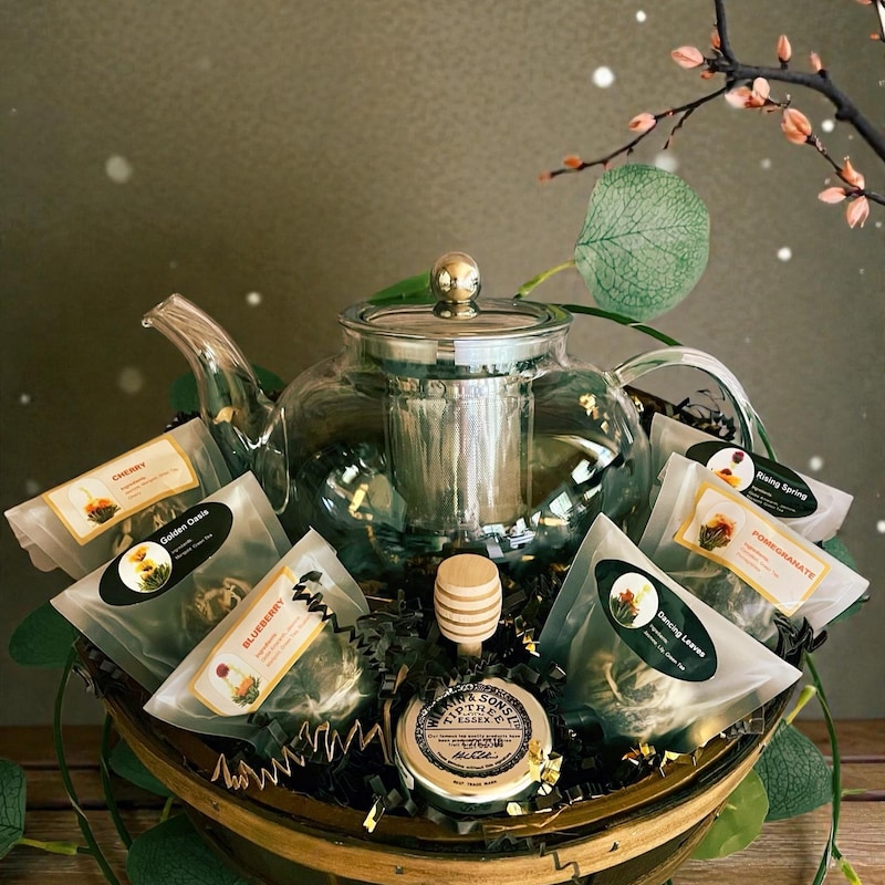 Japanese Food Gift Basket - 60+ Gift Ideas for 2026