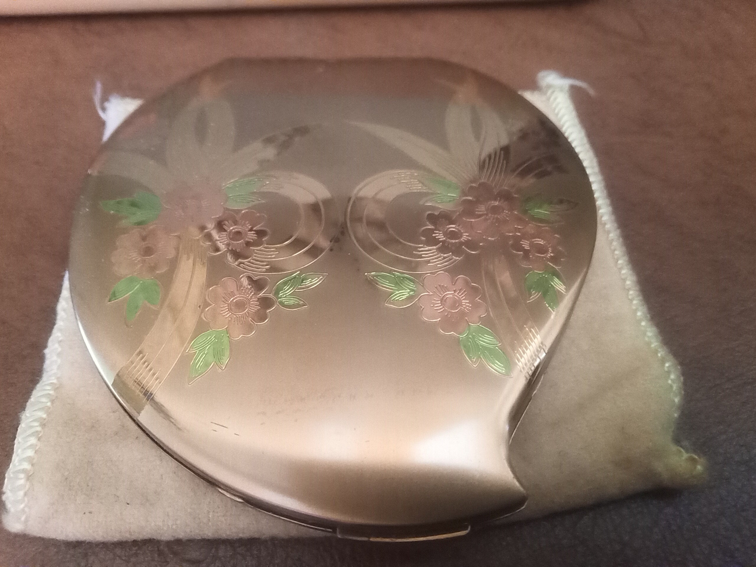 Vintage Gold Heart With Rose Gold Floral Ribbon Etched Design Powder ...