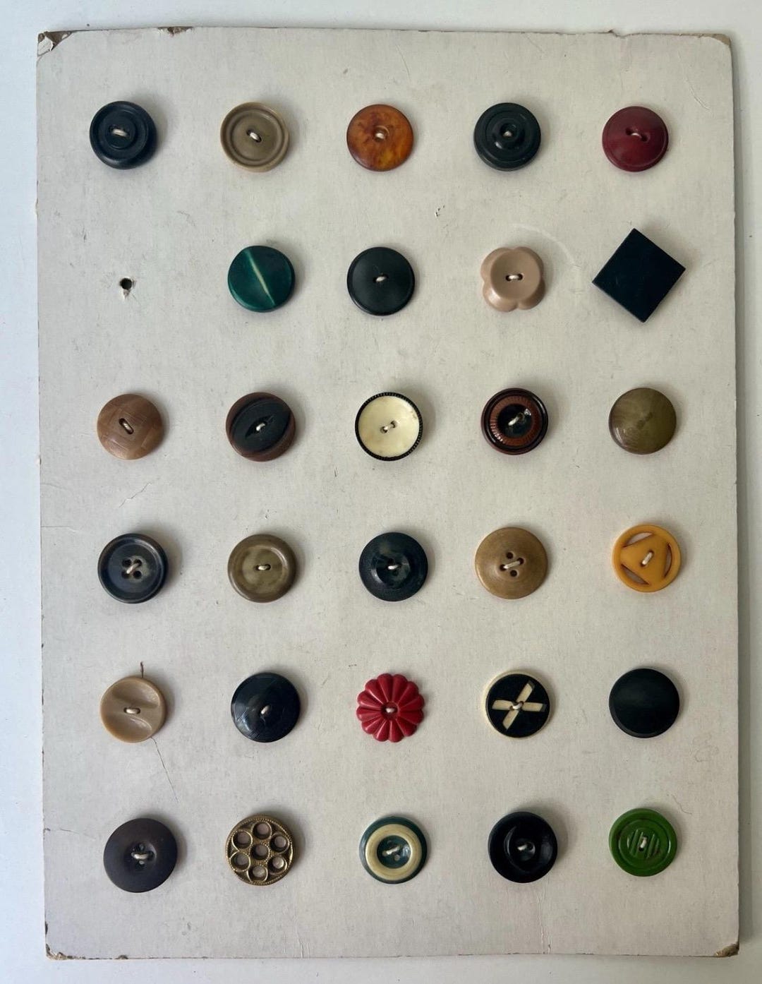 Vintage 1962 Button Sample Board – Mixed Button Display MCM 1960s Rare ...