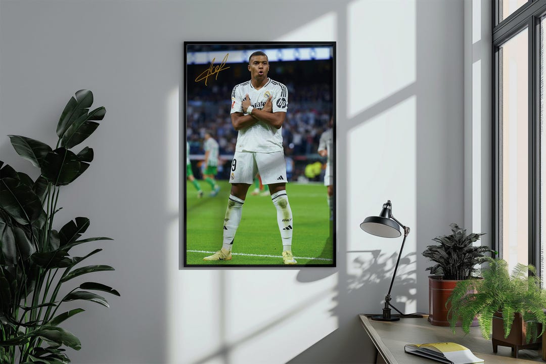 Kylian Mbappé Signature Real Madrid Poster, France La Liga, Football ...