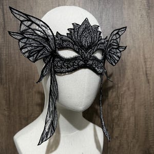 Fantasy Luna Moth Masquerade Mask - Make It Your Own and Customise Your ...