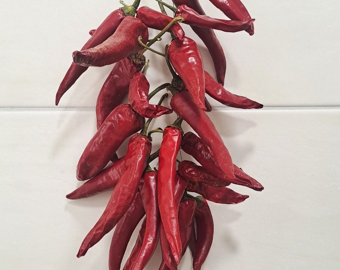 Natural Red Whole Dried Peppers, Authentic Cooking Spices, Red Pepper ...