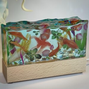 Colorful Resin Aquarium Scene With 3 Goldfish and 5 Other Fishies - Etsy