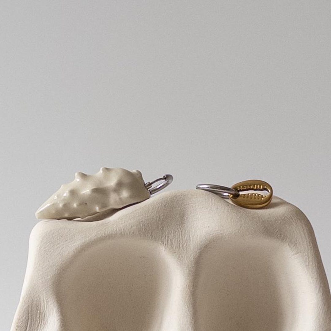 Mismatched Earrings/necklace Set Ceramic Shell Metal Cowrie Charm - Etsy