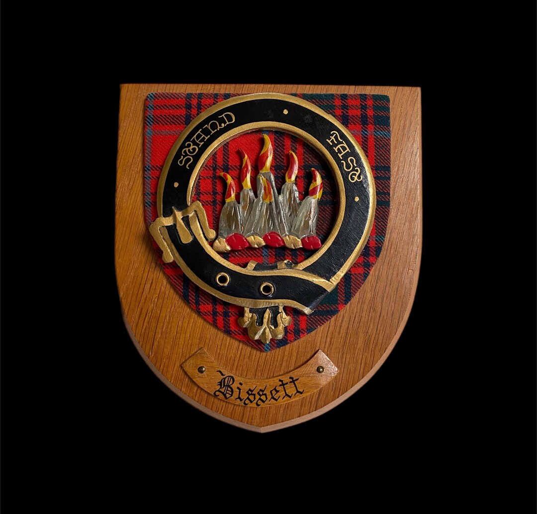 Vintage Scottish Crest Wood Plaque stand Fast Coat of Arms Inverness ...