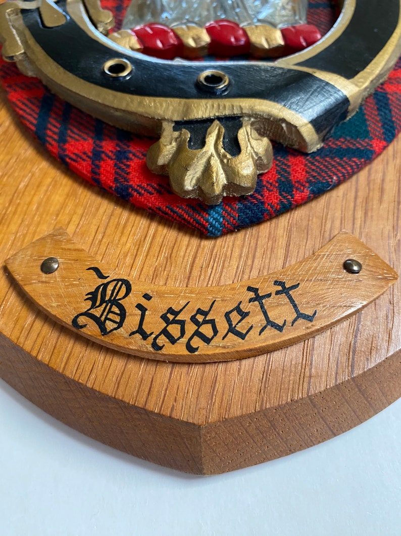 Vintage Scottish Crest Wood Plaque stand Fast Coat of Arms Inverness ...
