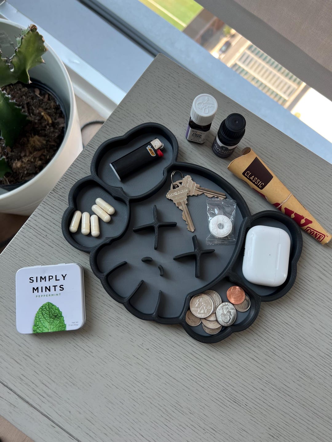 KAWS Inspired Catch All Tray, Key Catch / Multipurpose Tray Art Piece ...